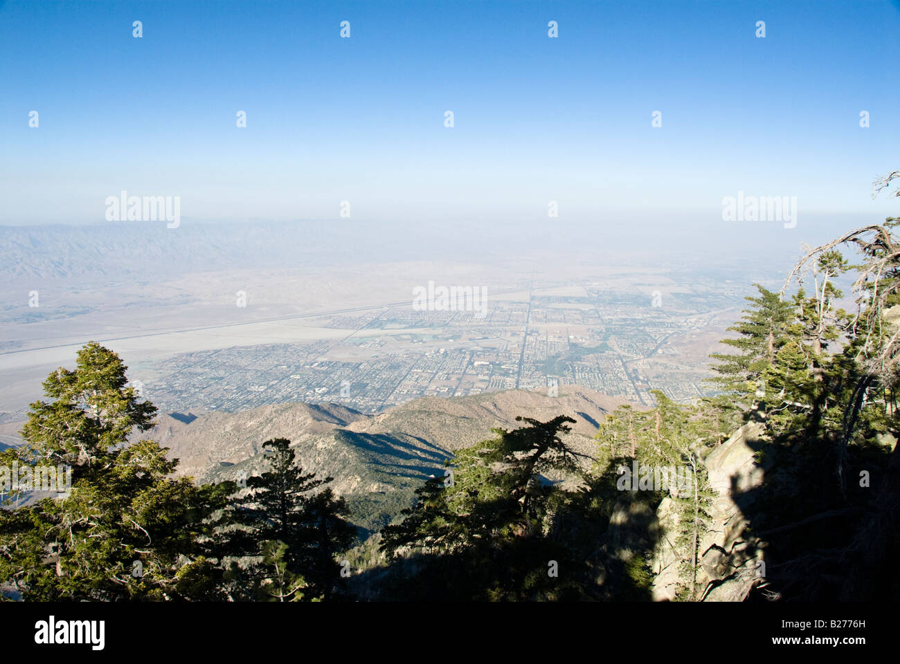 Aerial view palm springs hi-res stock photography and images - Alamy