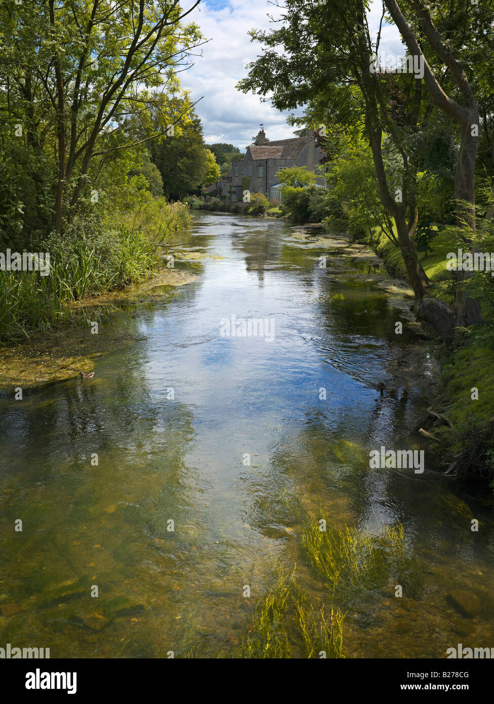 River Coln at Fairford in the Cotswolds Stock Photo - Alamy
