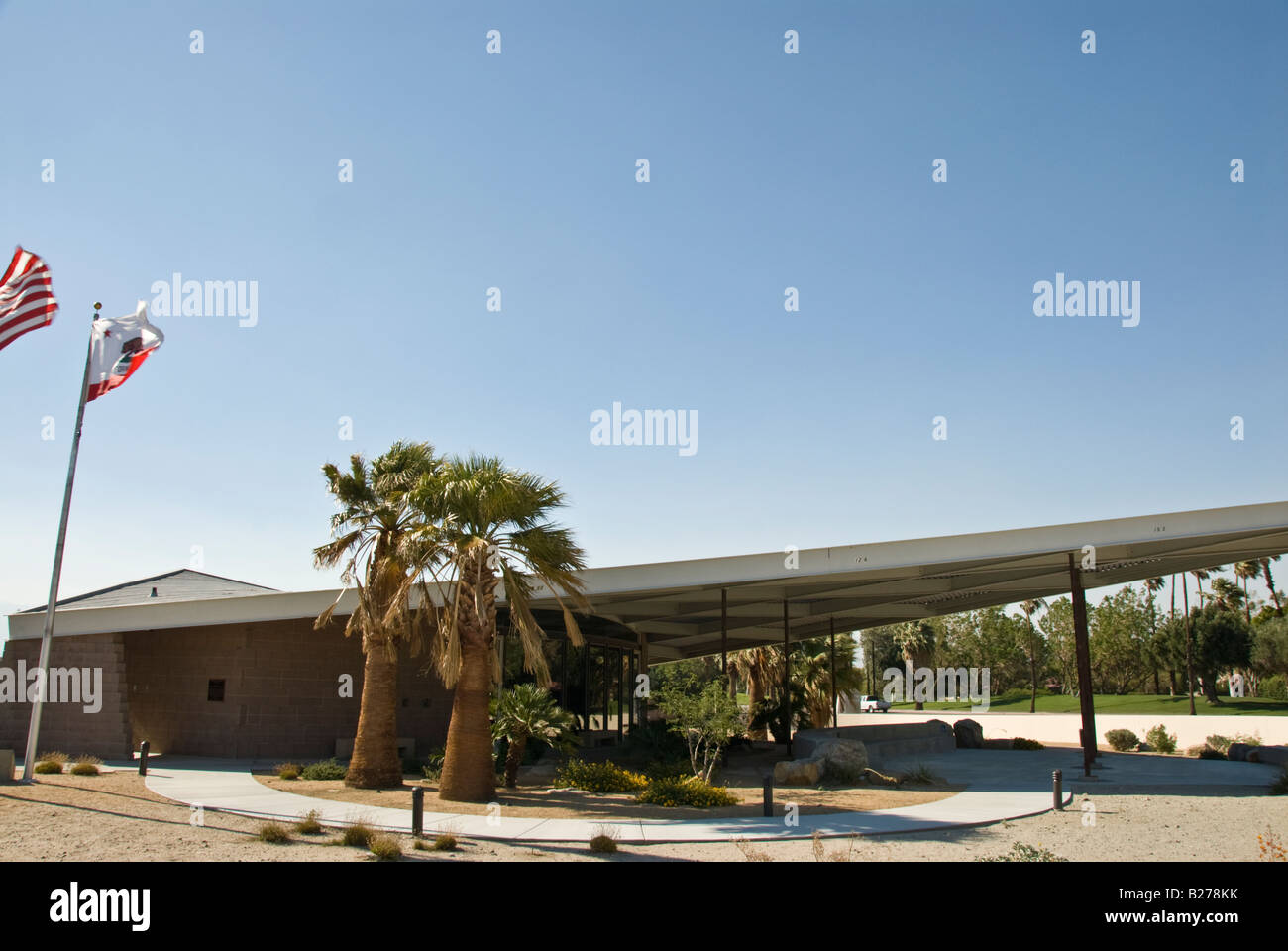 Palm springs architecture hi-res stock photography and images - Alamy