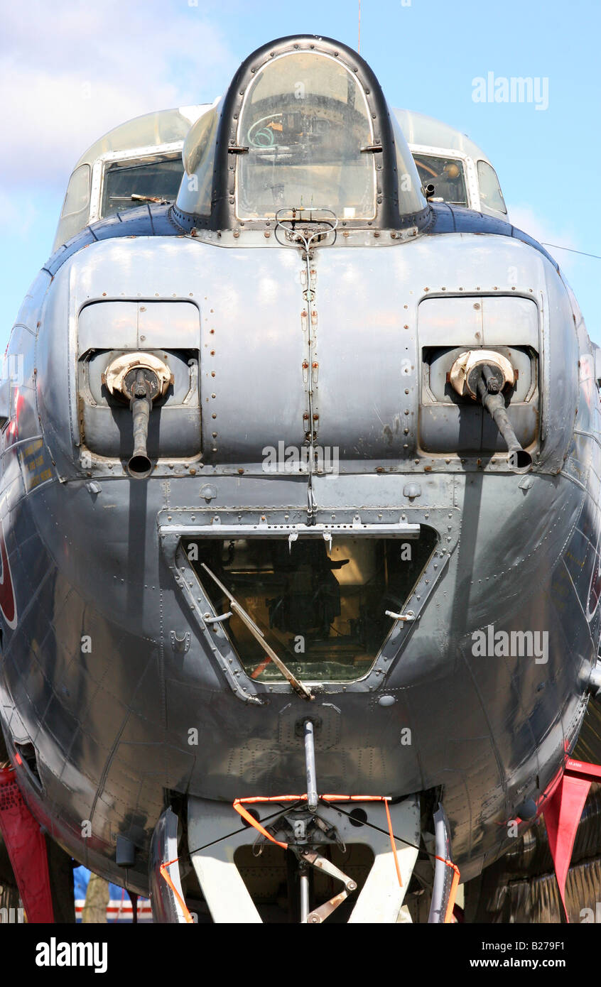 Shackleton aircraft hi-res stock photography and images - Alamy