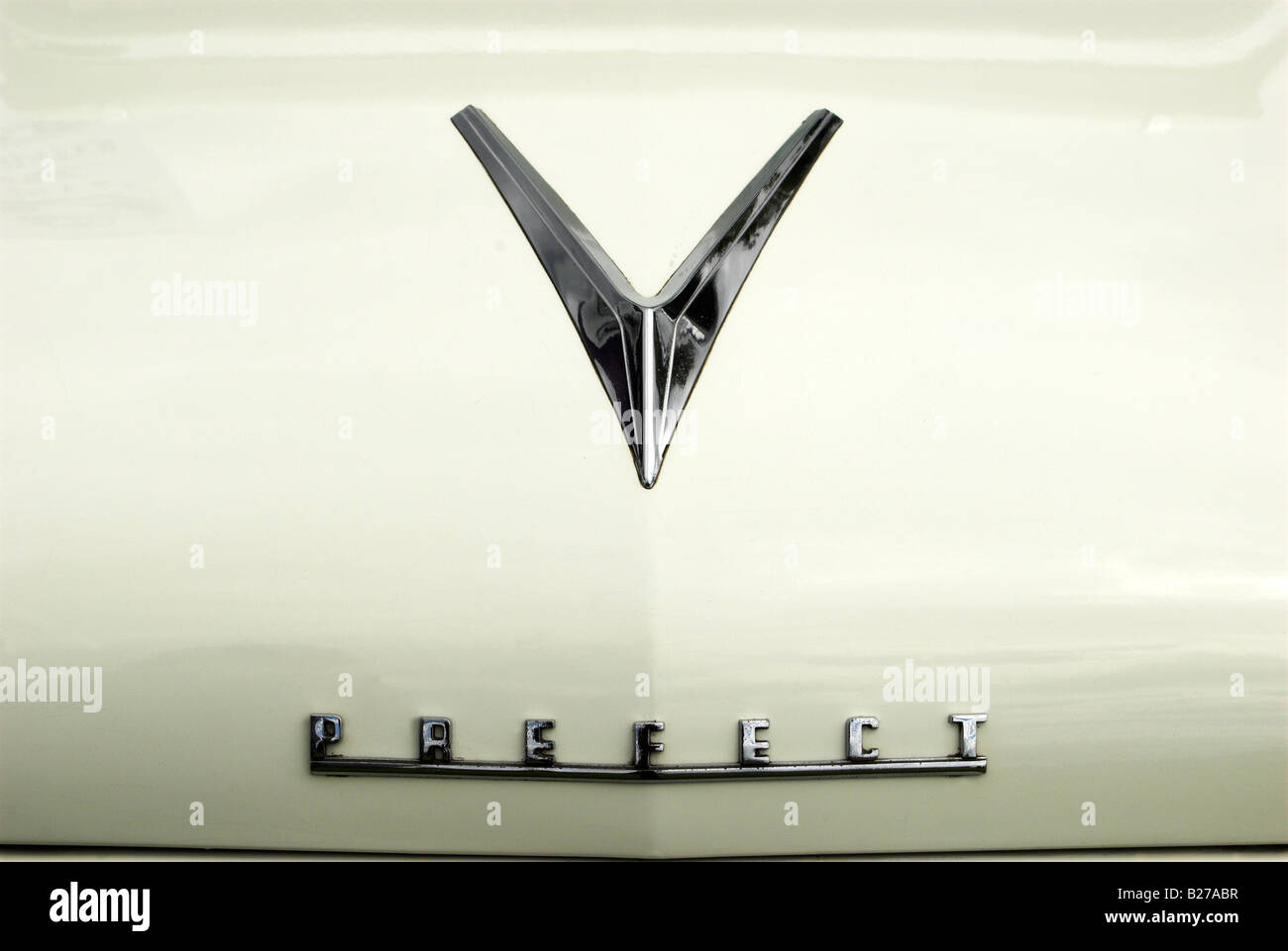 Ford prefect badge grill hi-res stock photography and images - Alamy
