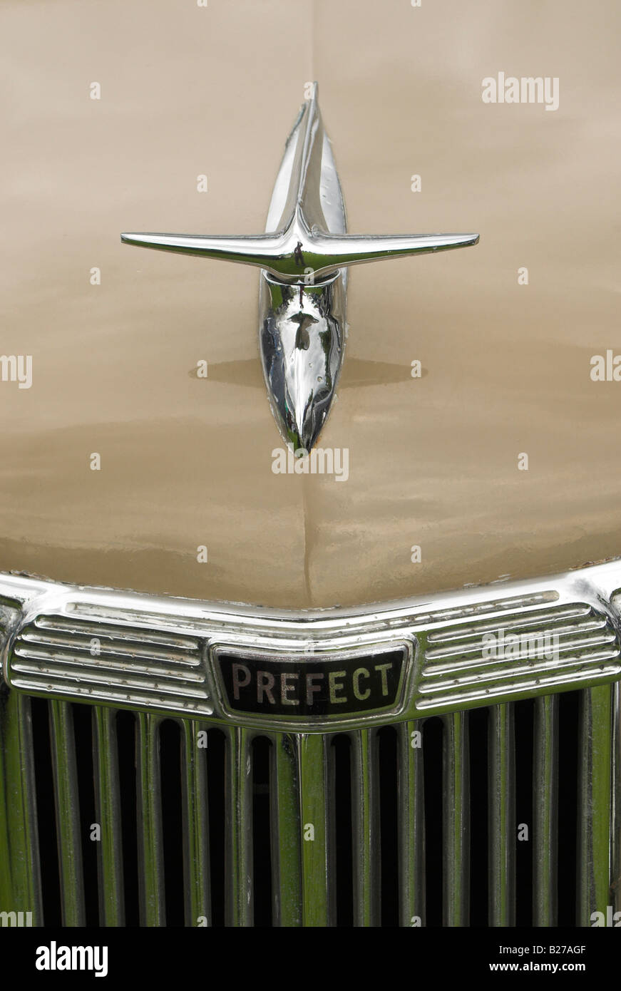 Ford prefect badge grill hi-res stock photography and images - Alamy
