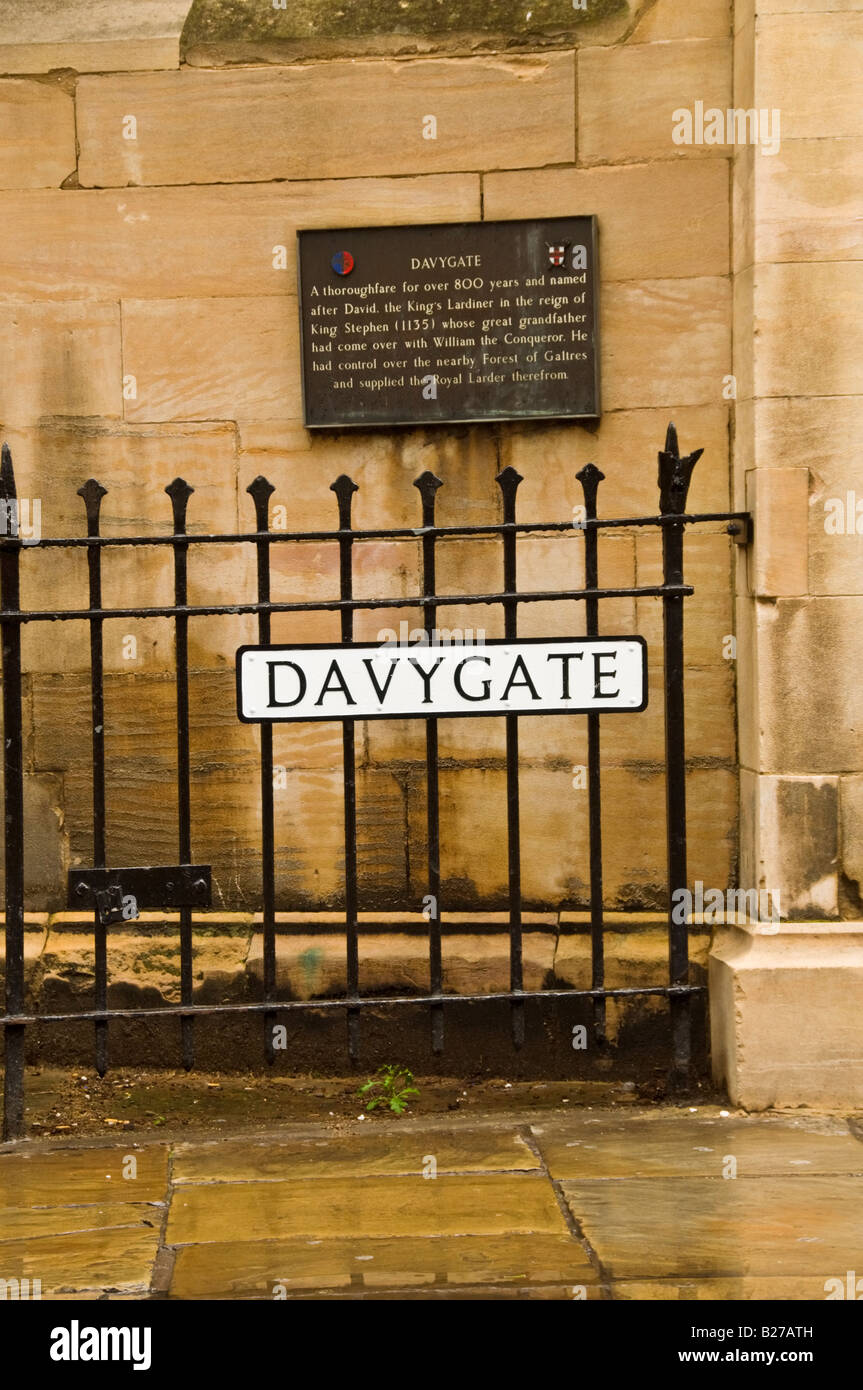 Davygate sign in York Stock Photo - Alamy