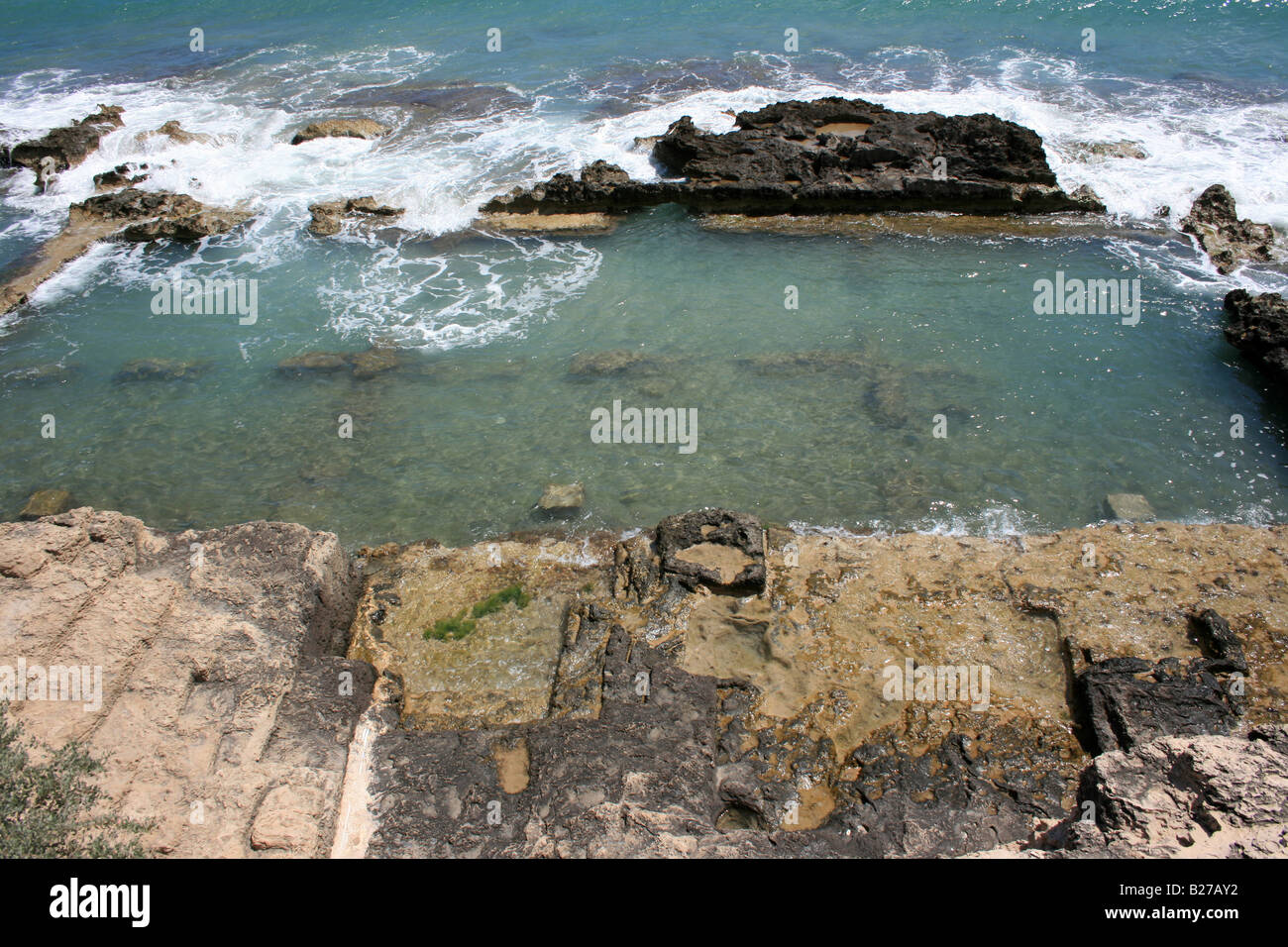 Old roman ruins hi-res stock photography and images - Alamy