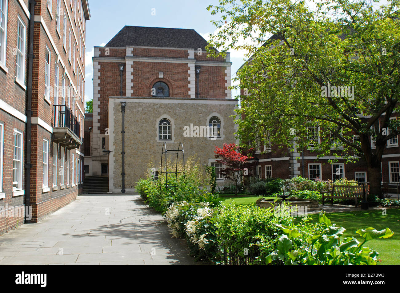 Elm Court or Fig Tree Court in Temple London Stock Photo - Alamy