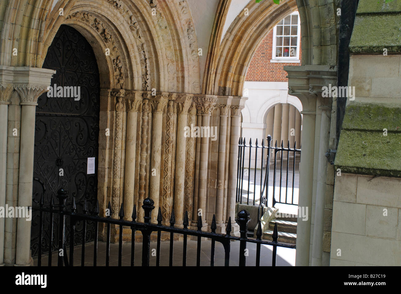 Entrance to Temple Church Temple London Stock Photo - Alamy