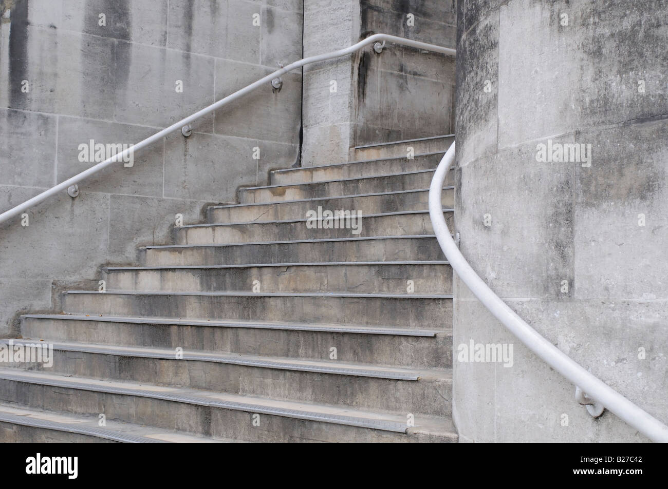 Flight of stairs hi-res stock photography and images - Alamy