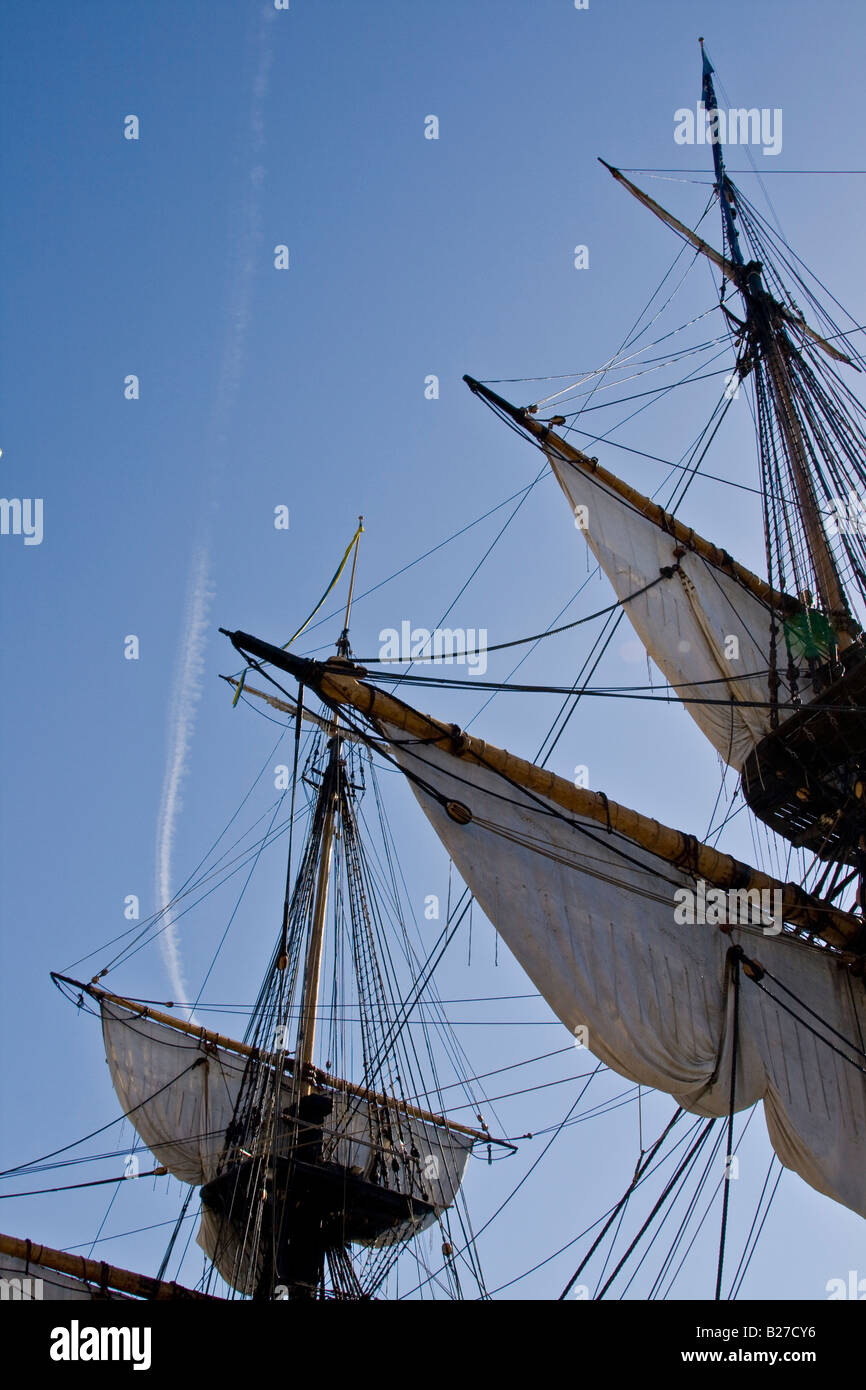 Square sail hi-res stock photography and images - Alamy
