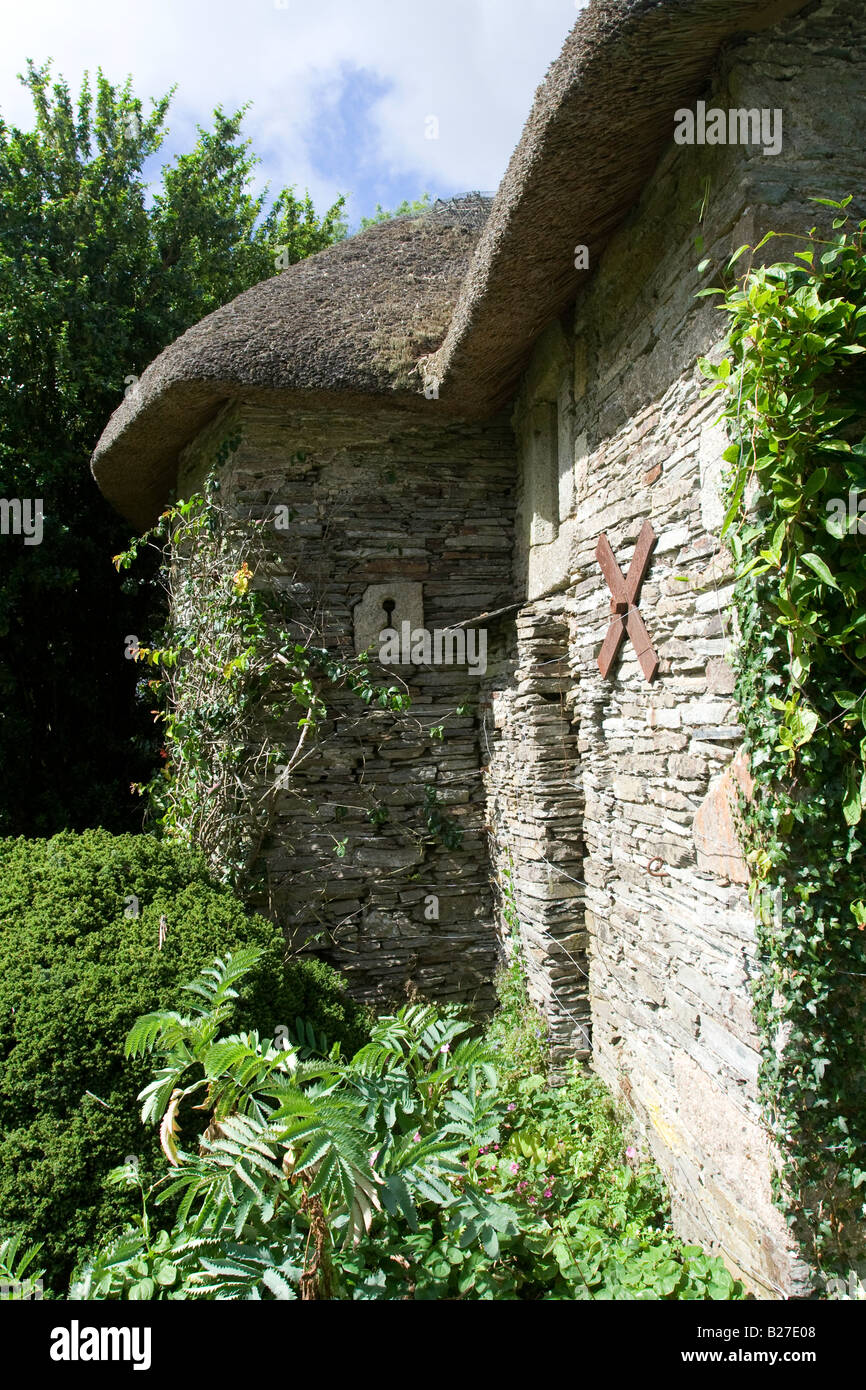 Detail of an old thatched building Stock Photo - Alamy