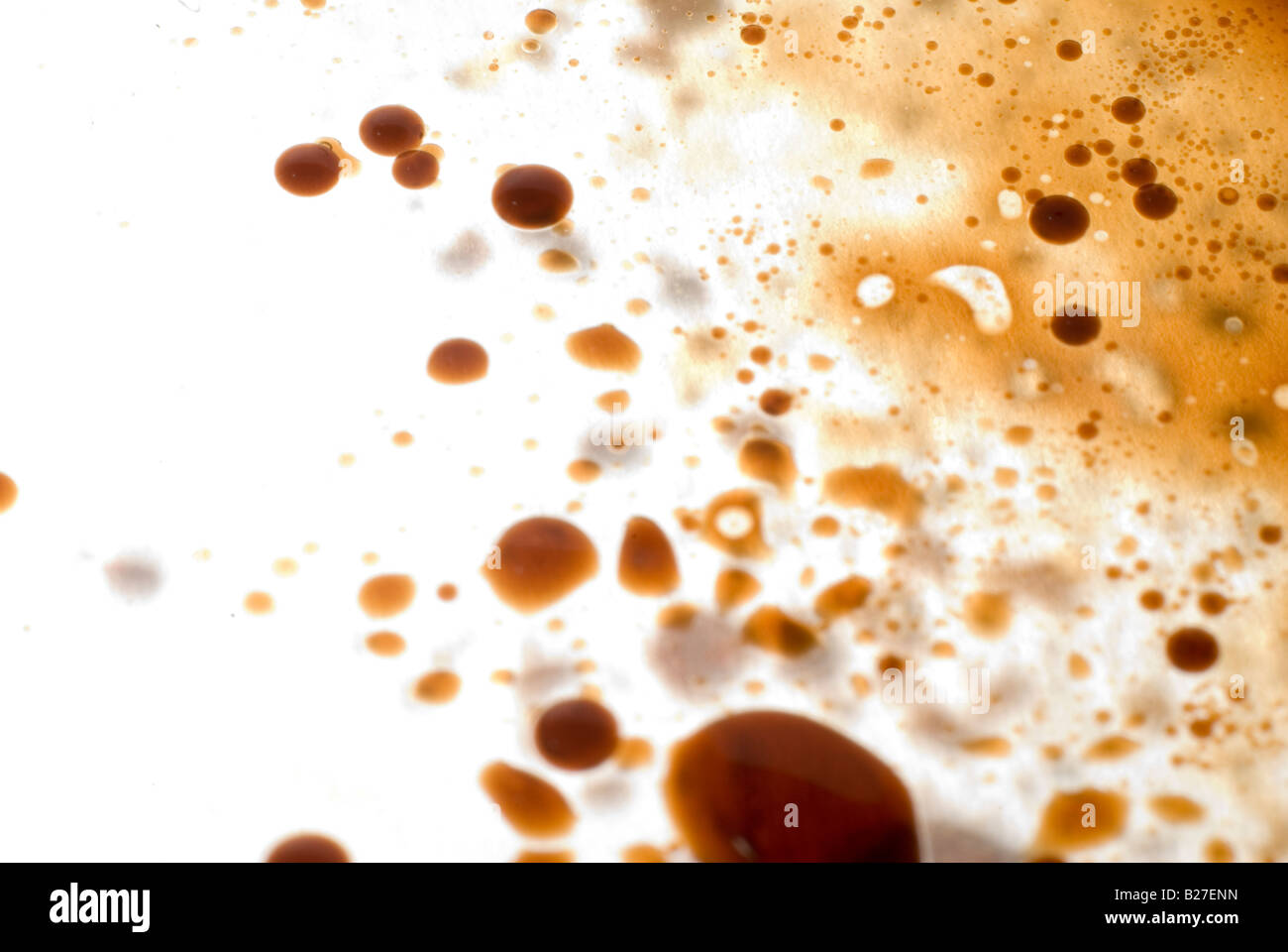 oil droplets in water Stock Photo - Alamy