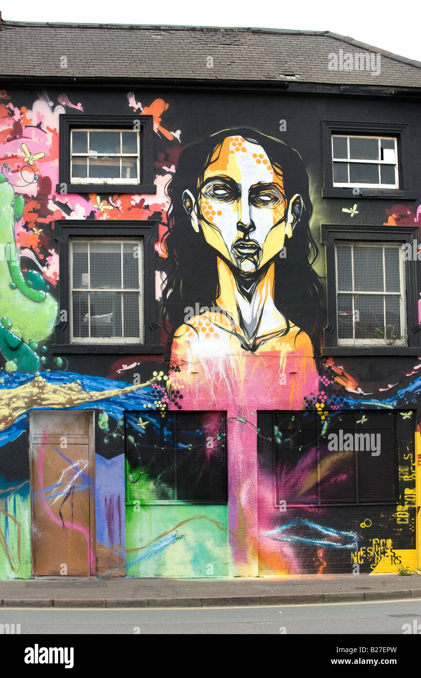 House building painted with gaudy mural in Digbeth in Birmingham Stock ...