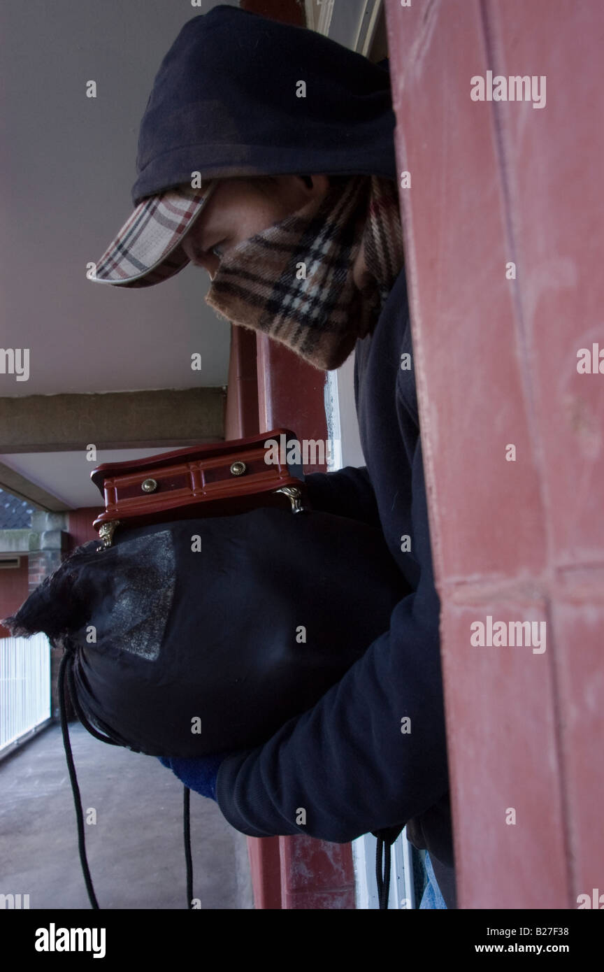 Stolen goods hi-res stock photography and images - Alamy