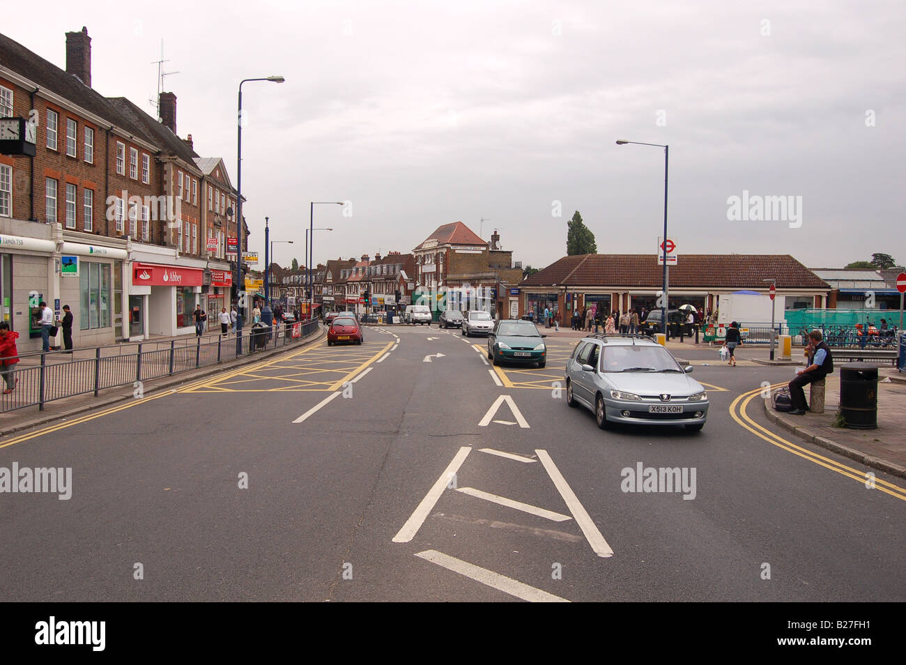 Edgware road shops hi-res stock photography and images - Alamy