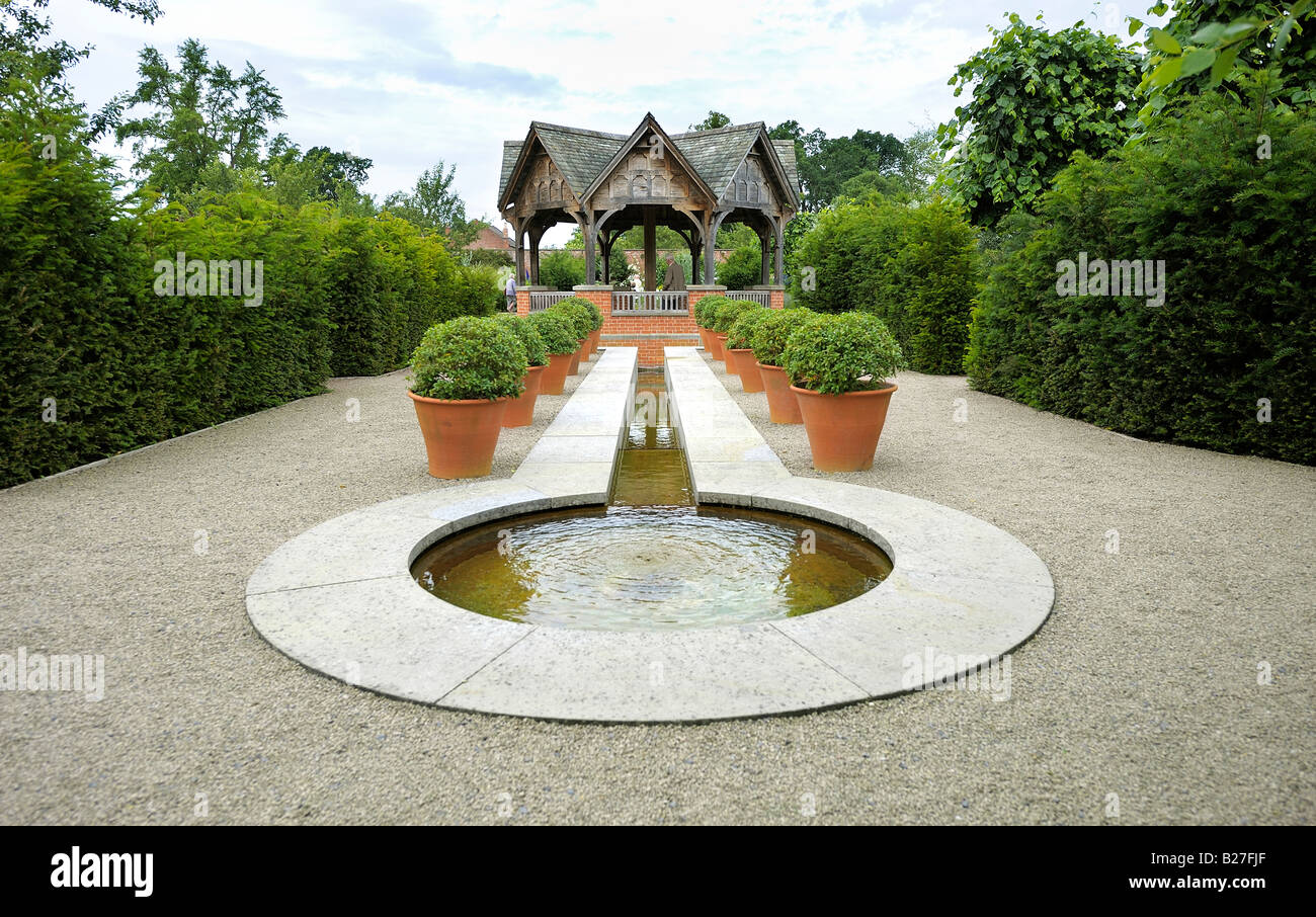 Hampton court garden herefordshire hi-res stock photography and images ...