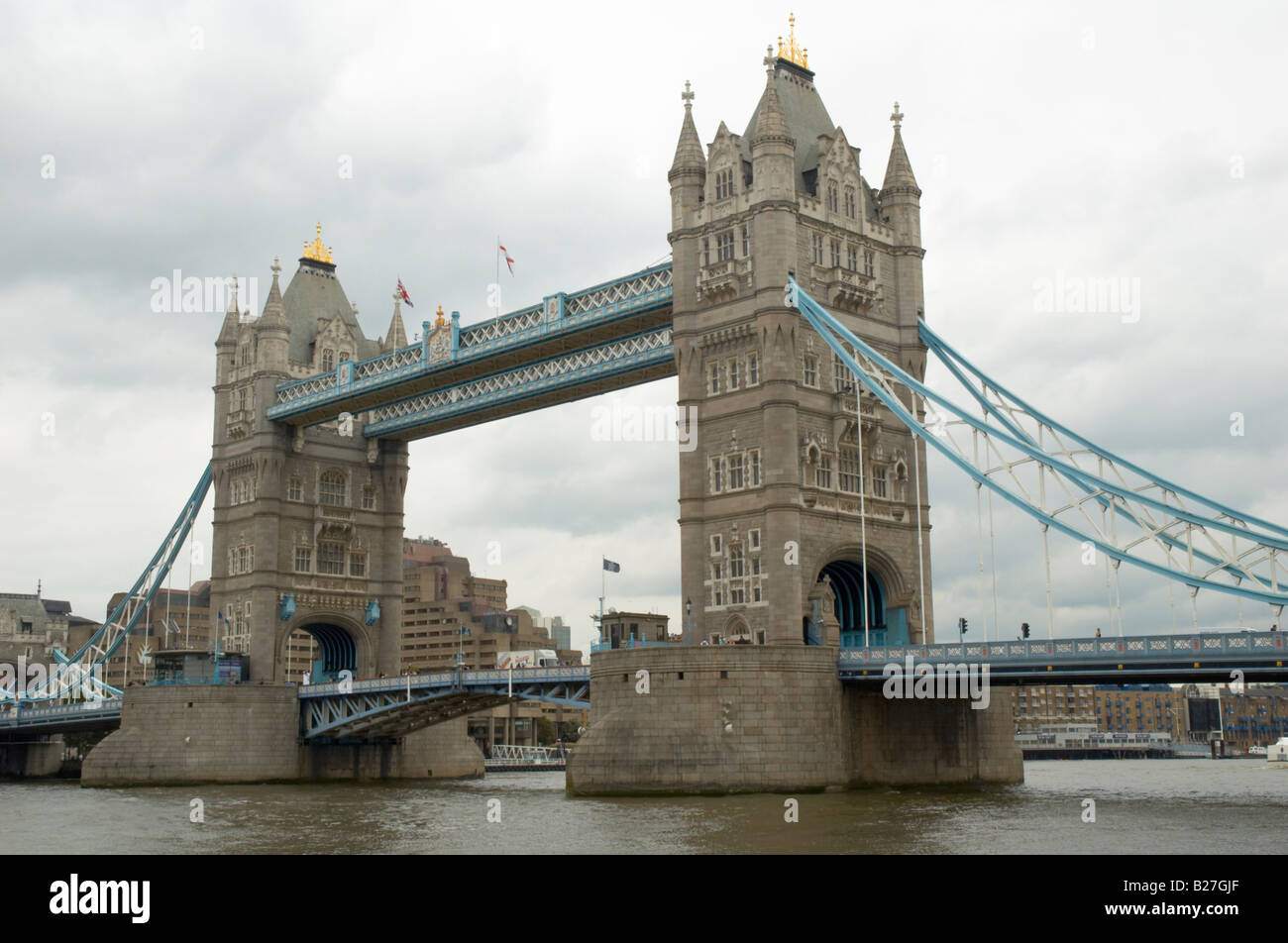 Bridge repainting hi-res stock photography and images - Alamy