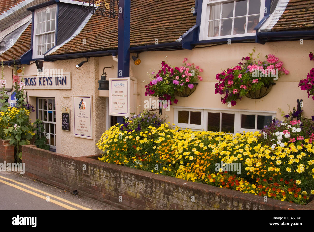 Cross keys inn pub aldeburgh hi-res stock photography and images - Alamy