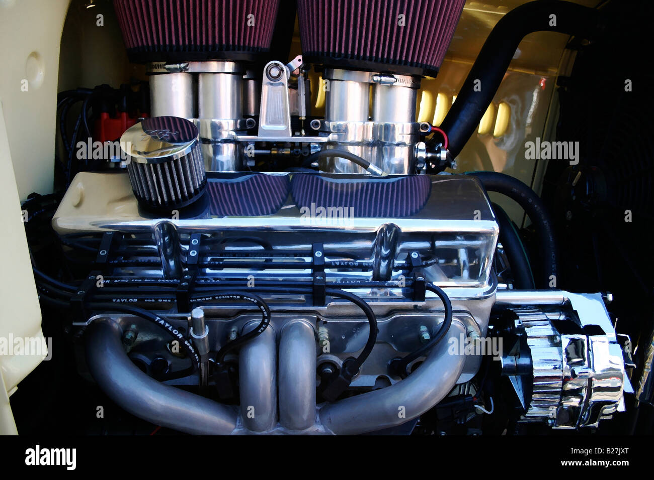 muscle car engine Stock Photo - Alamy