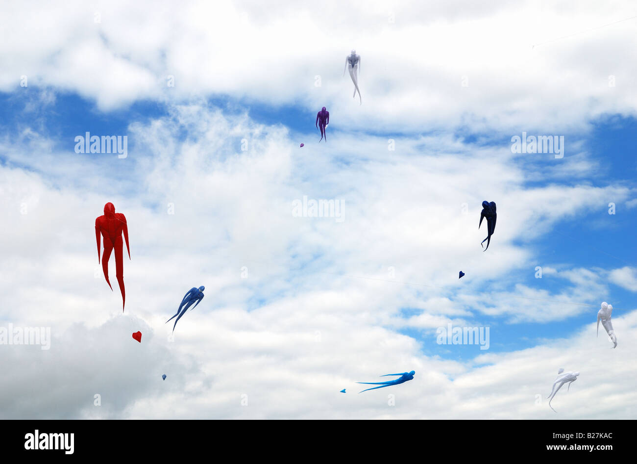 Floating kites hi-res stock photography and images - Alamy