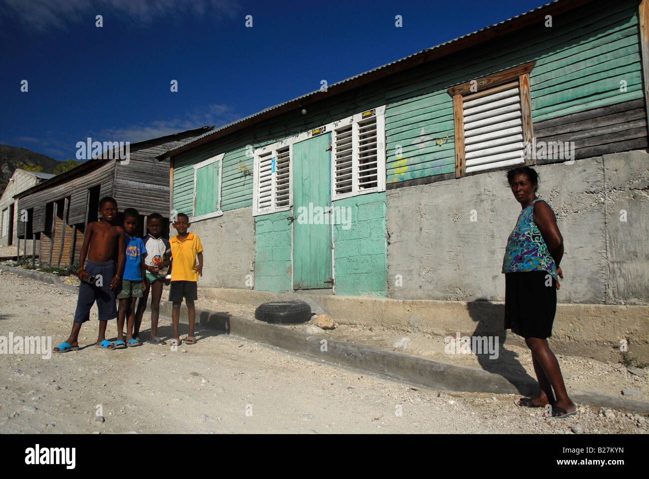 Dominican republic woman poverty hi-res stock photography and images ...