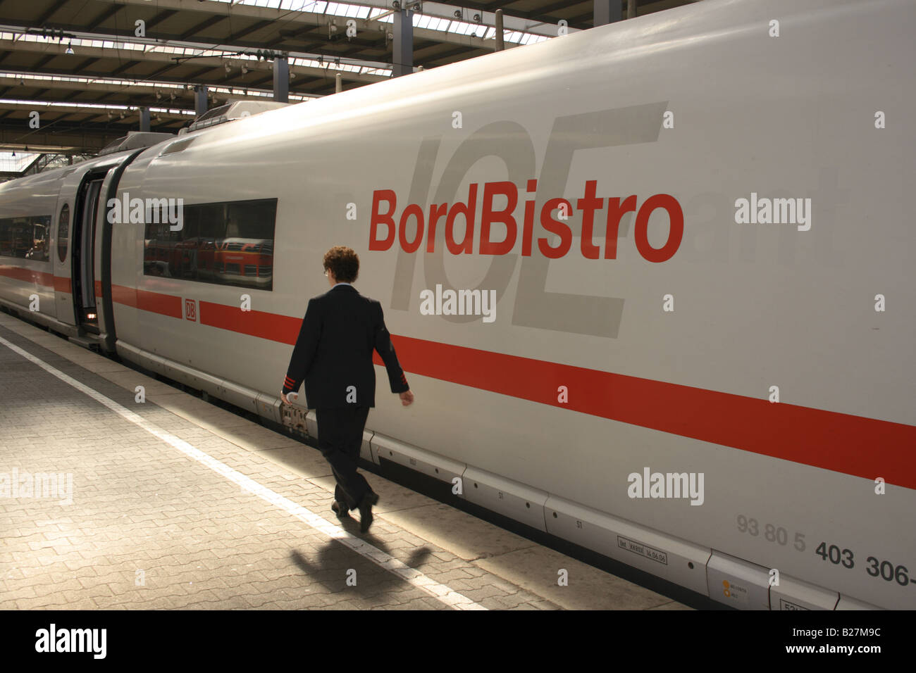 ICE train at platform of central train station Munich, Bavaria, Germany ...