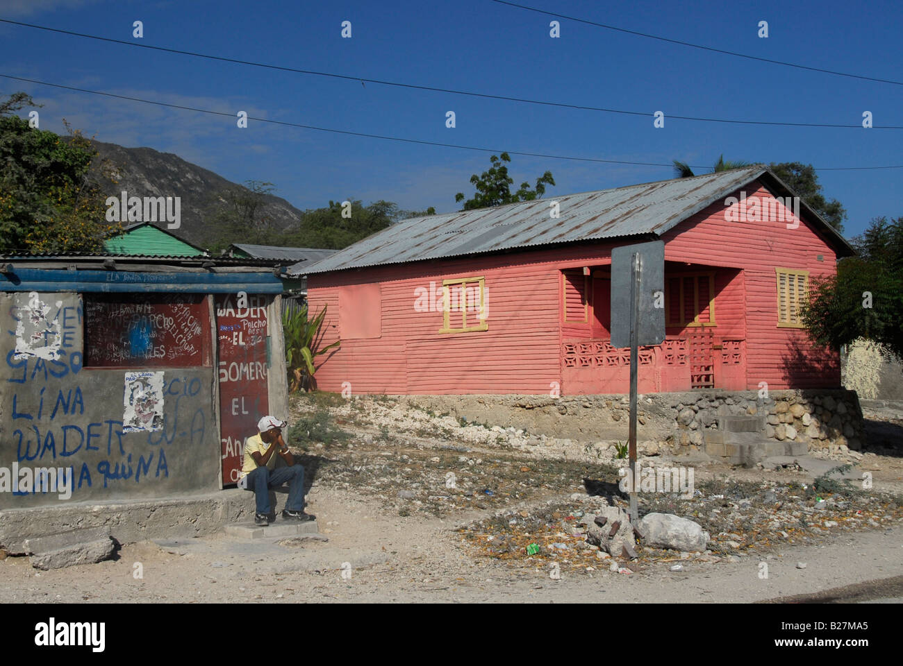 Local town dominican republic poverty hi-res stock photography and ...