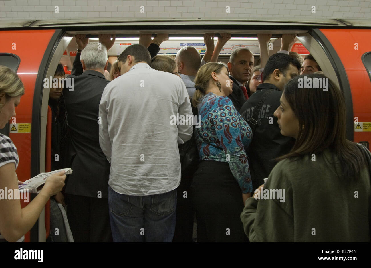 Evening rush hour - Central Line Train - Bank Underground Station ...