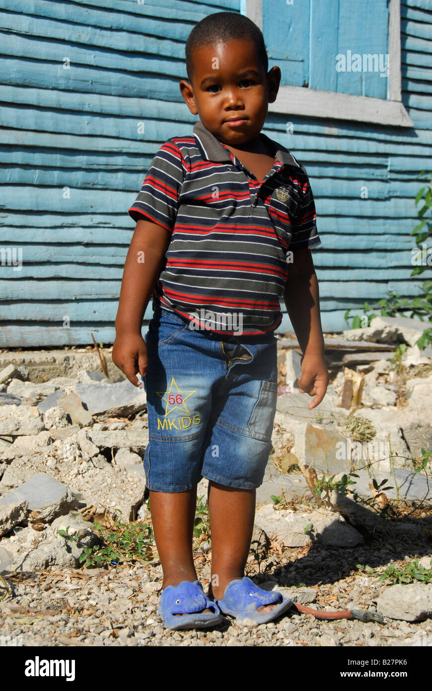 Local town dominican republic poverty hi-res stock photography and ...