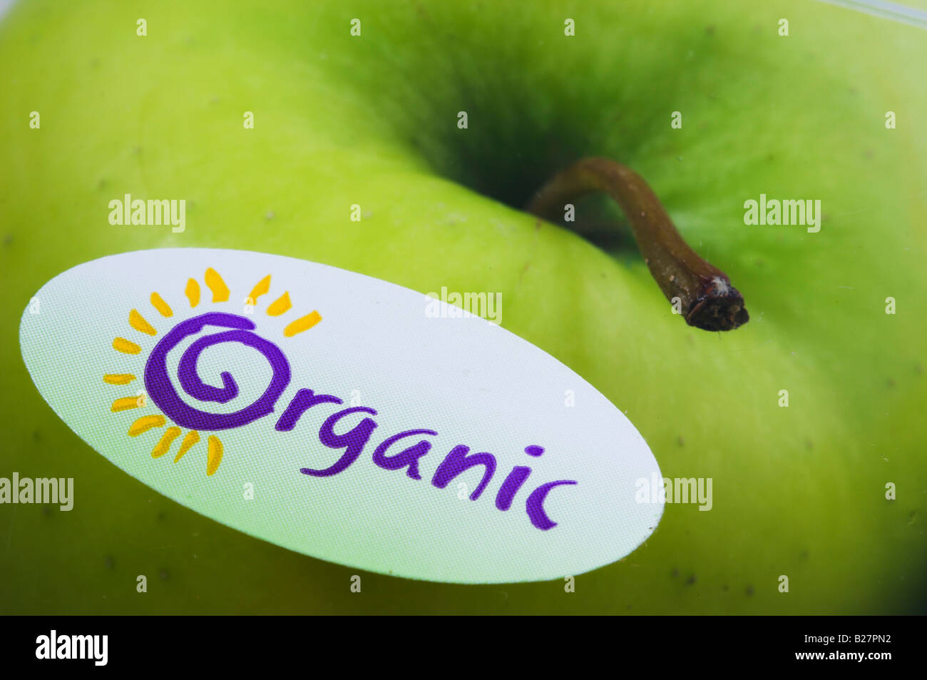 Organic apples label hi-res stock photography and images - Alamy