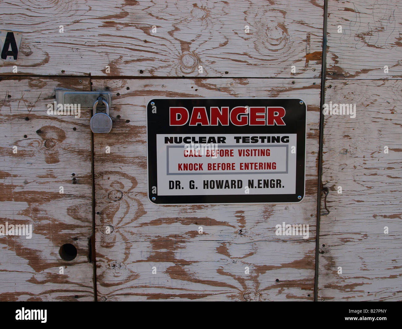 Nuclear testing hi-res stock photography and images - Alamy