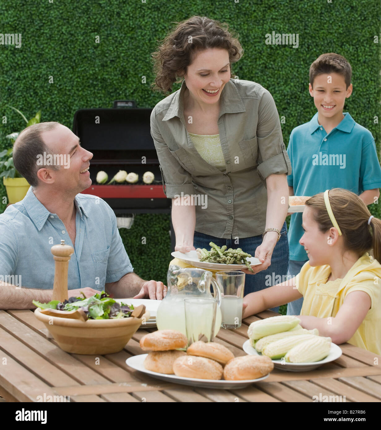 Family barbecue 11 12 hi-res stock photography and images - Alamy