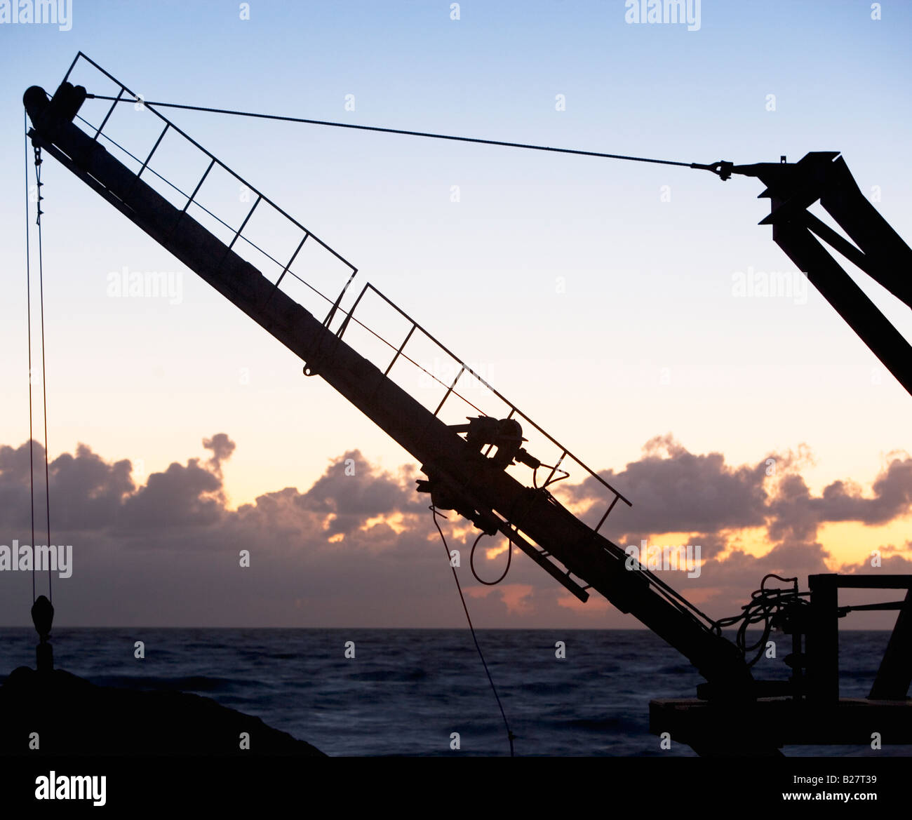 Constructicrane hi-res stock photography and images - Alamy