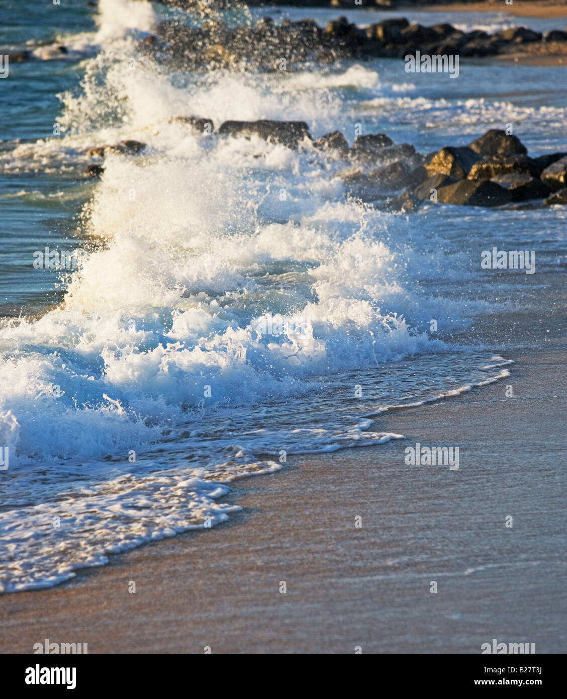 Blurry waves hi-res stock photography and images - Alamy