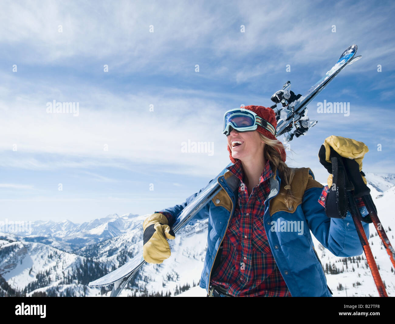 One carrying shoulder pole hi-res stock photography and images - Alamy
