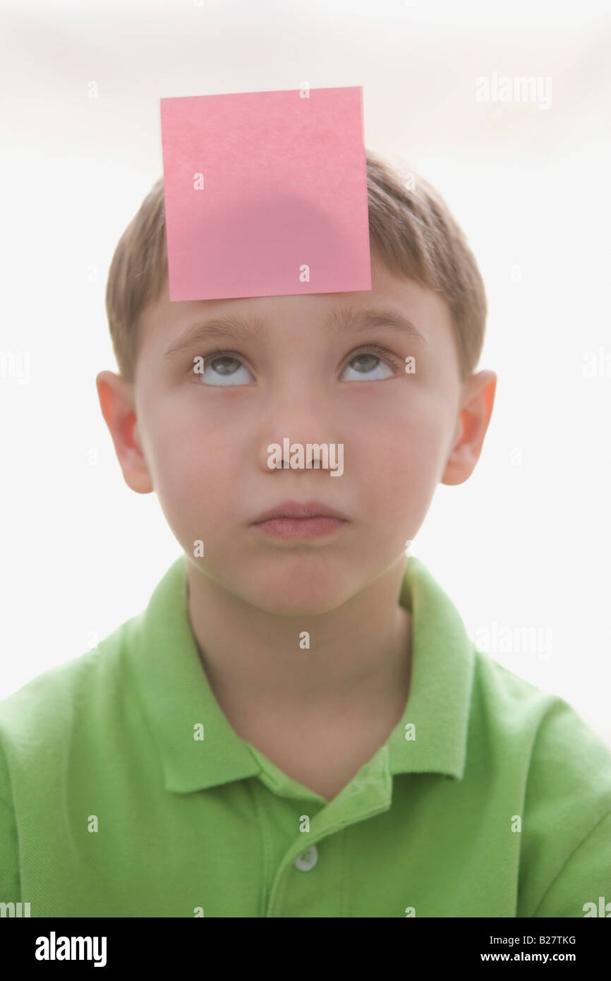 Sticky note on forehead hi-res stock photography and images - Alamy
