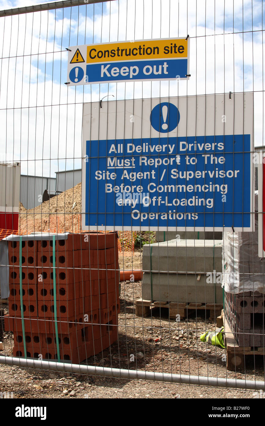 Construction company sign hi-res stock photography and images - Alamy