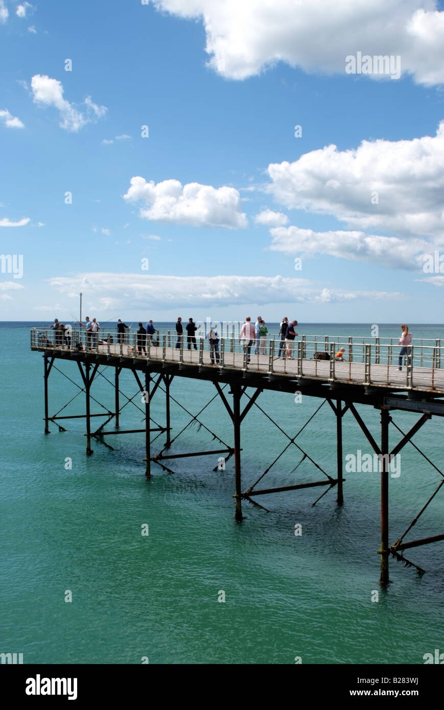 Old people seaside pier hi-res stock photography and images - Alamy