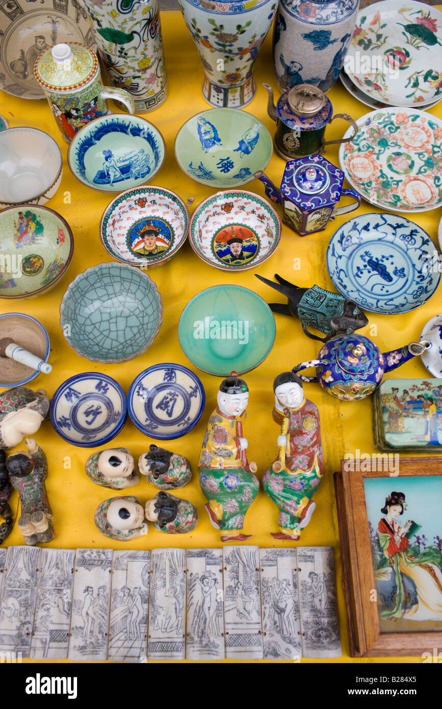 Chinese souvenirs memorabilia hi-res stock photography and images - Alamy