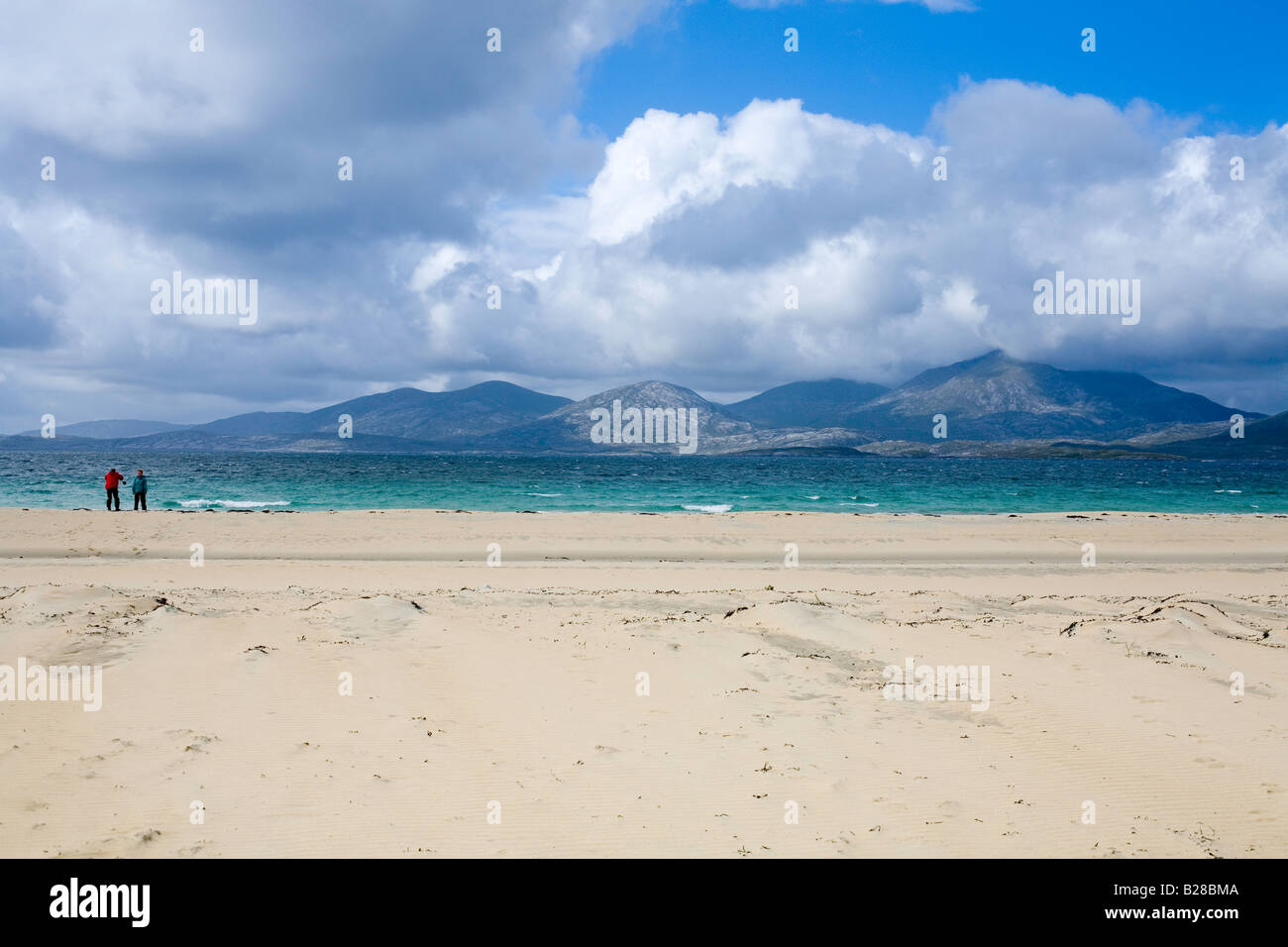 Luskentyre beach Isle of Harris, view over the Sound of Taransay to ...