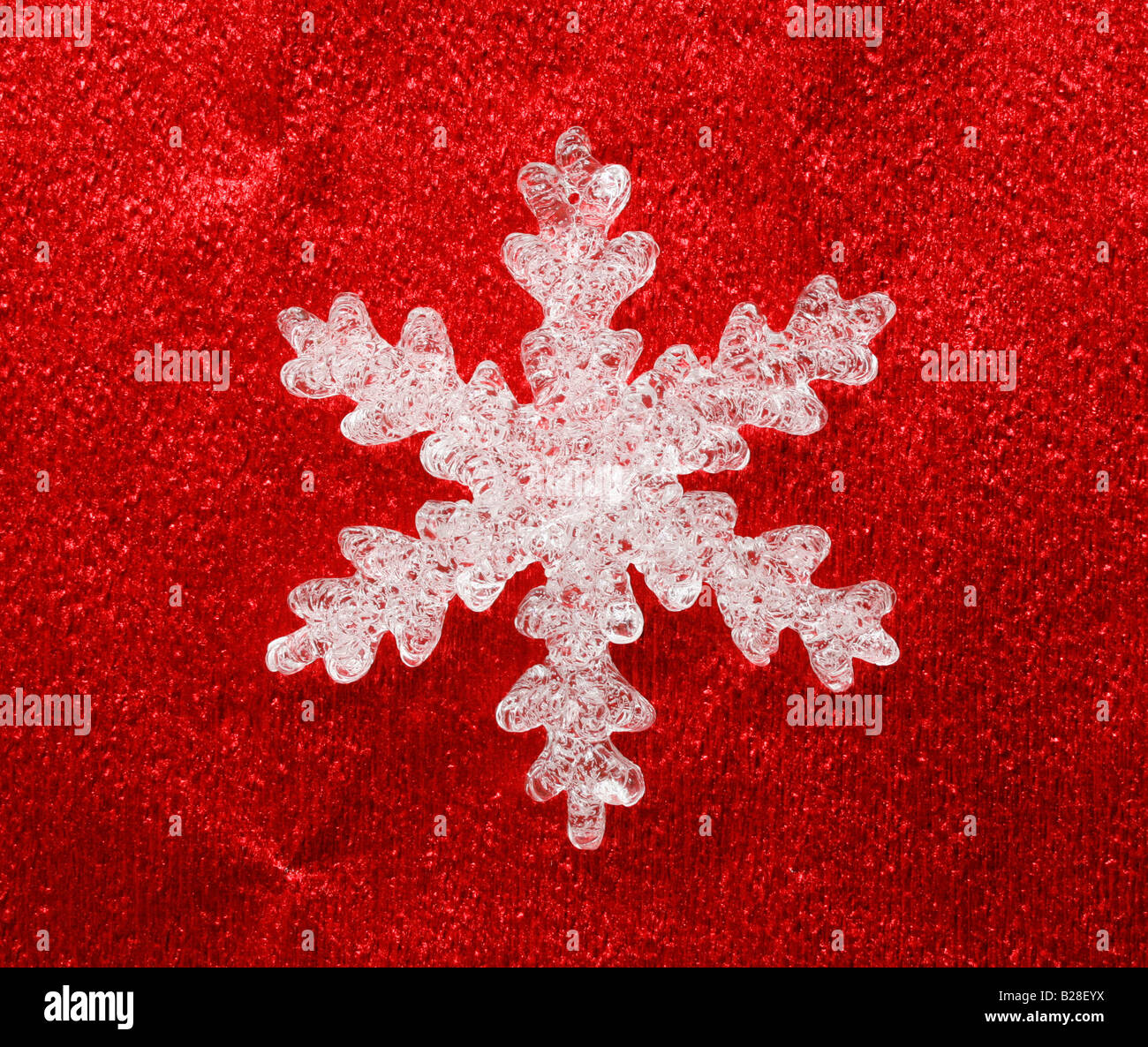 Xmas : Icicle on a shiny red background Stock Photo - Alamy