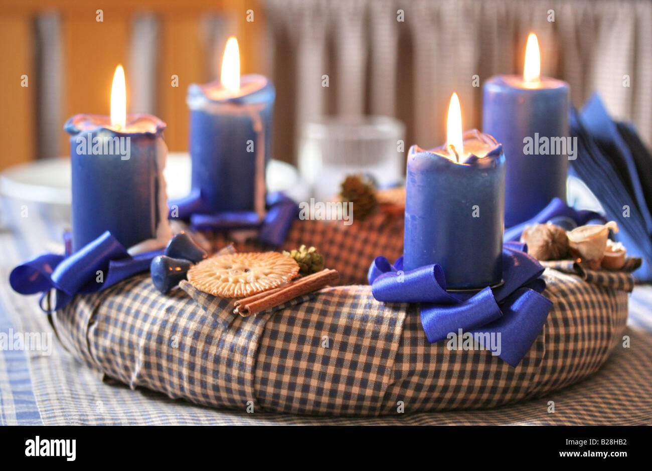 Burning Advent Wreath Stock Photos & Burning Advent Wreath Stock Images ...