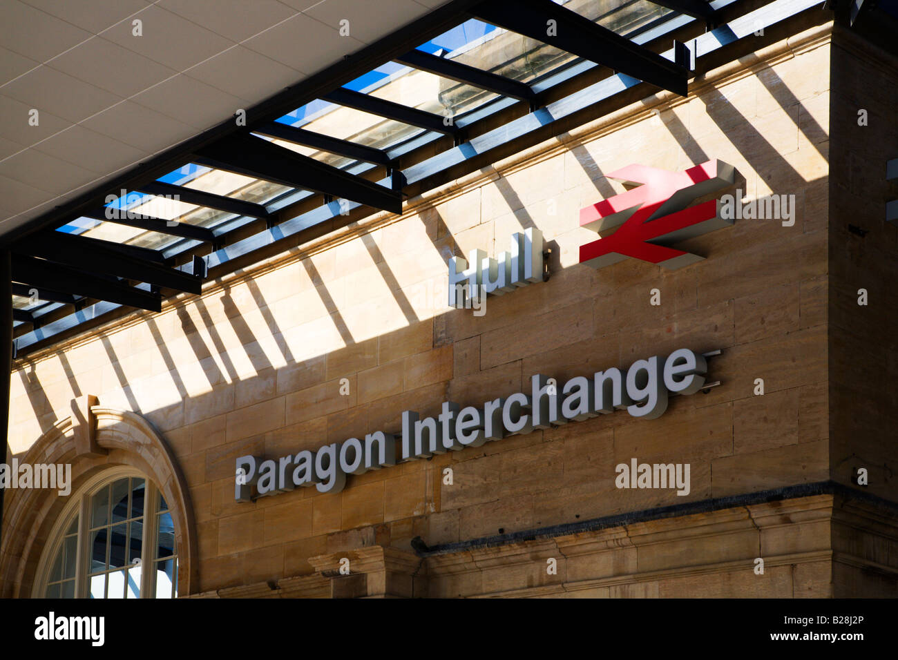 Hull paragon interchange station hi-res stock photography and images ...