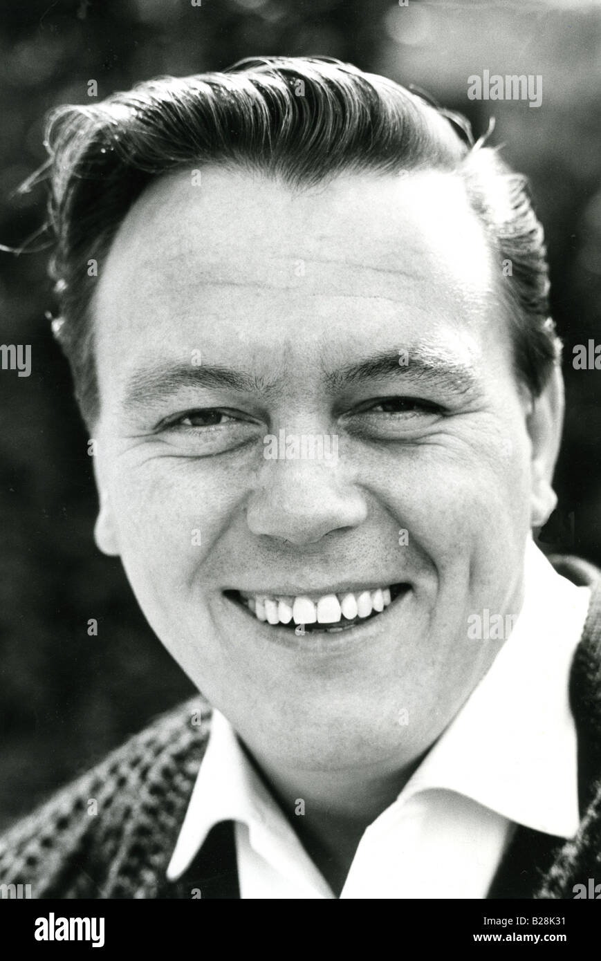 Matt monro hi-res stock photography and images - Alamy