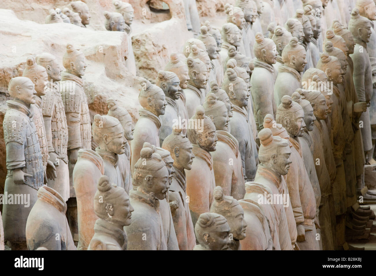 Infantry men figures in Pit 1 at Qin Museum exhibition halls of ...