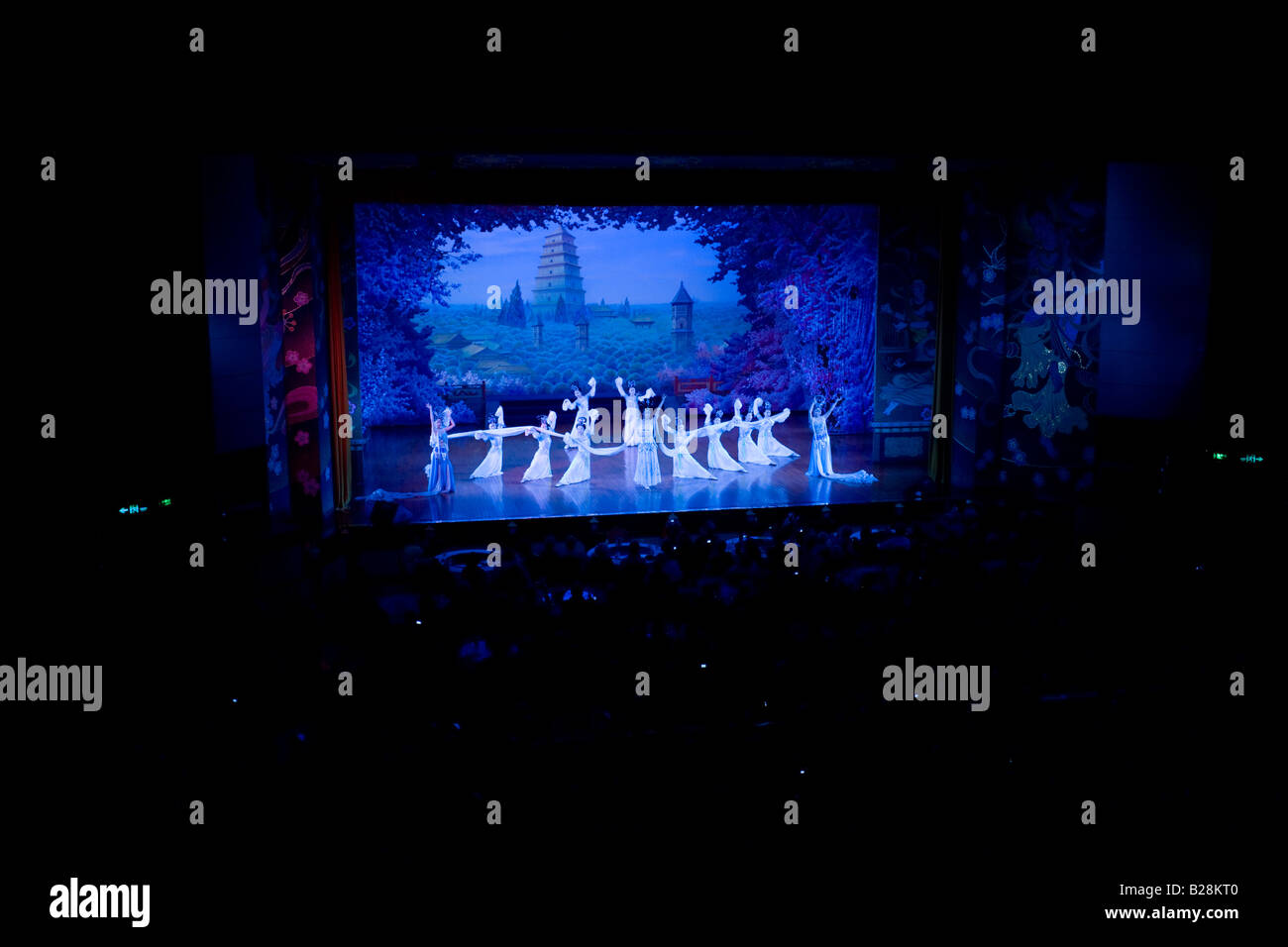 Shaanxi grand opera house hi-res stock photography and images - Alamy