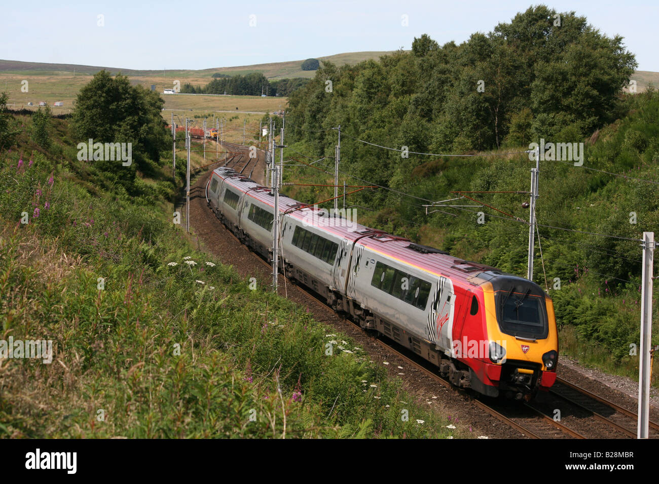 Voyager diesel multiple unit heading past Greenholme and towards Shap ...