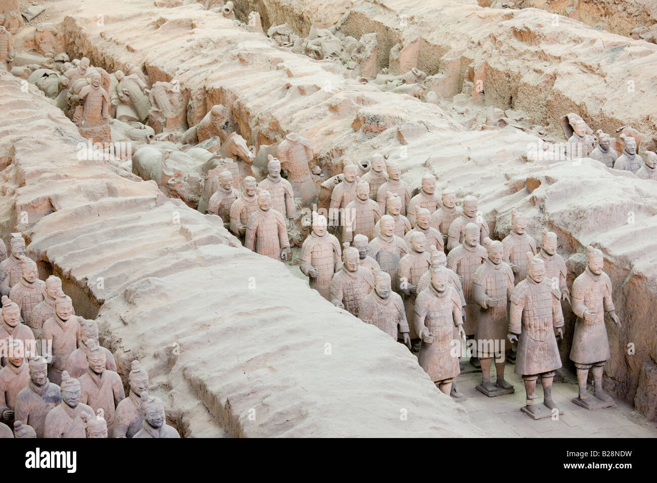Infantry men figures in Pit 1 at Qin Museum exhibition halls of ...