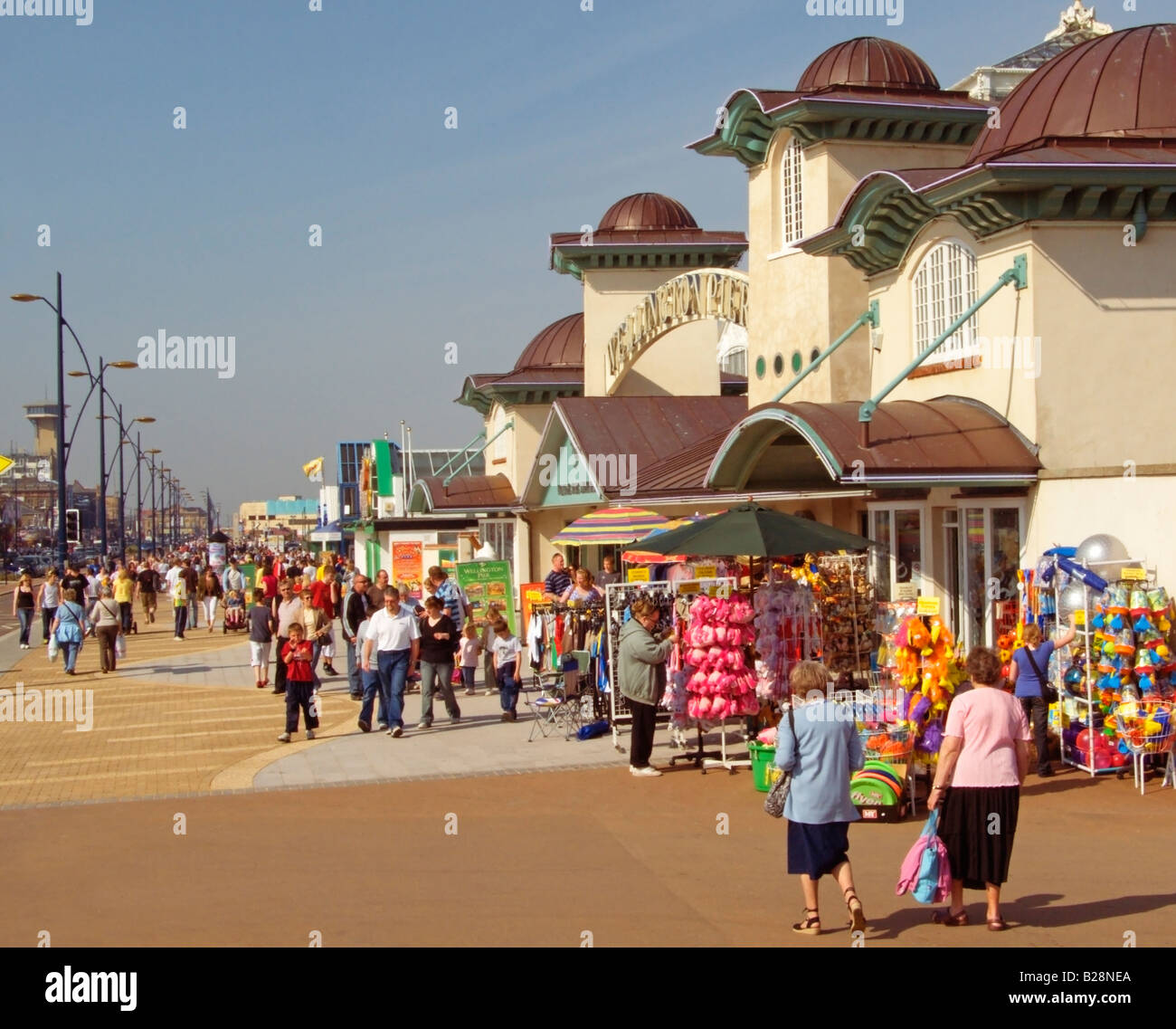 Typical Tourist Scene Wellington Pier Marine Parade Great Yarmouth ...