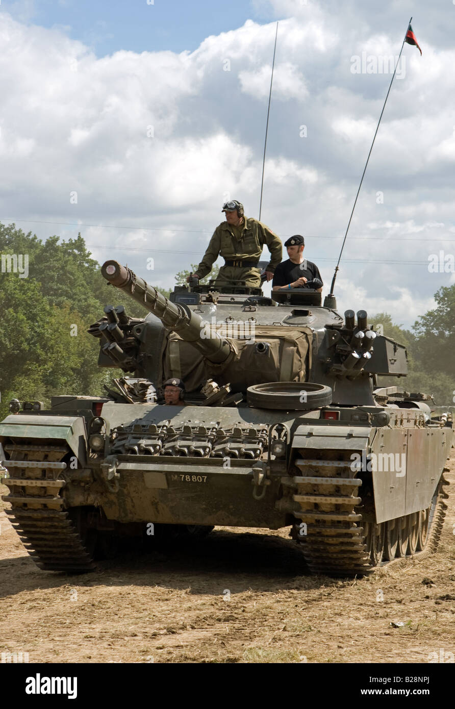 Uk defence tank hi-res stock photography and images - Alamy