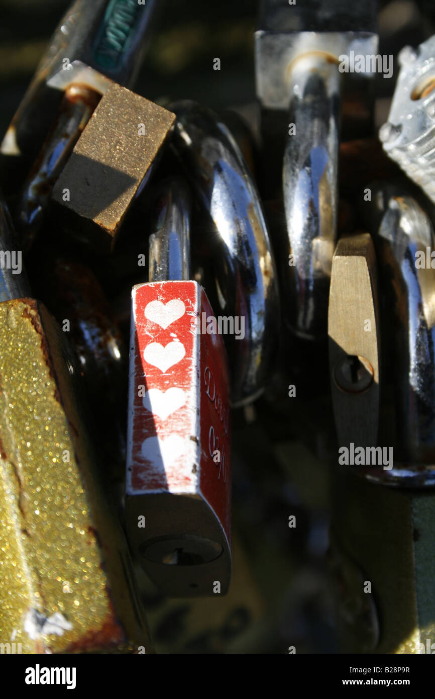 Love lockets hi-res stock photography and images - Alamy