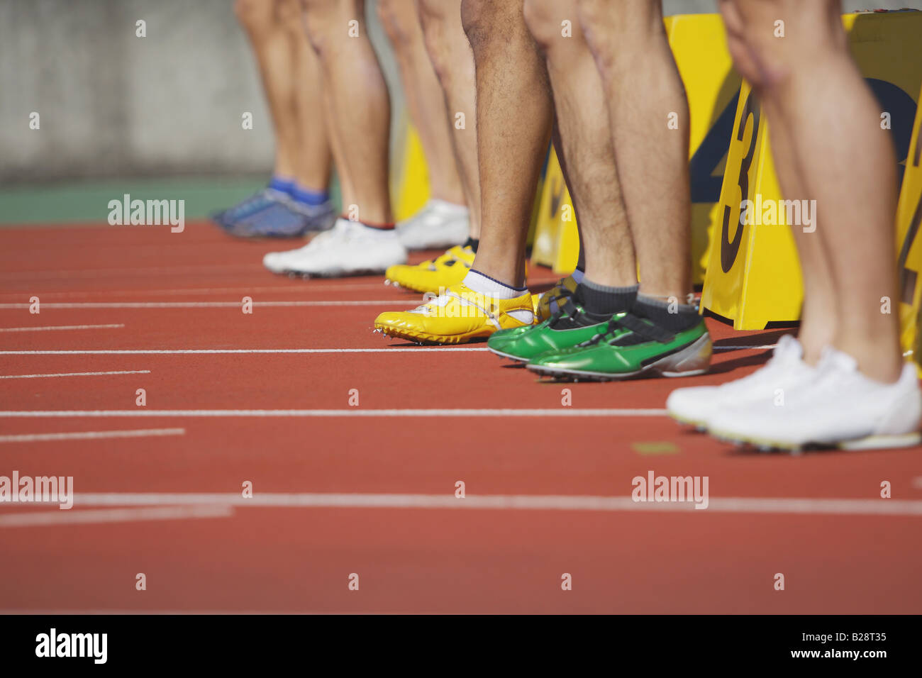 Runners Starting Line High Resolution Stock Photography and Images - Alamy